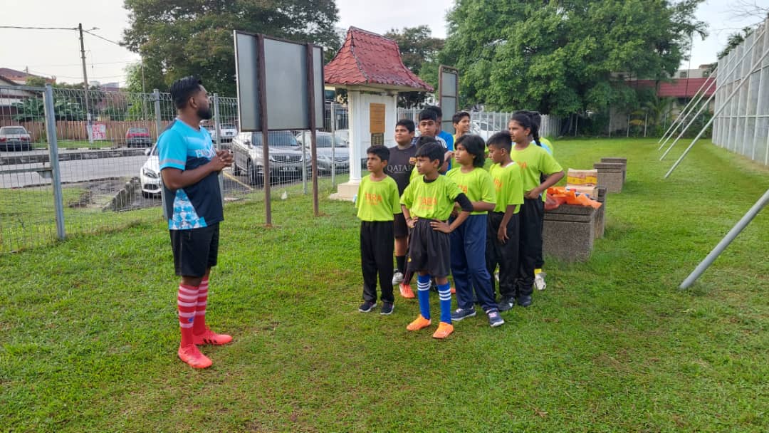 TARA SOCCER TRAINING – Tara Foundation
